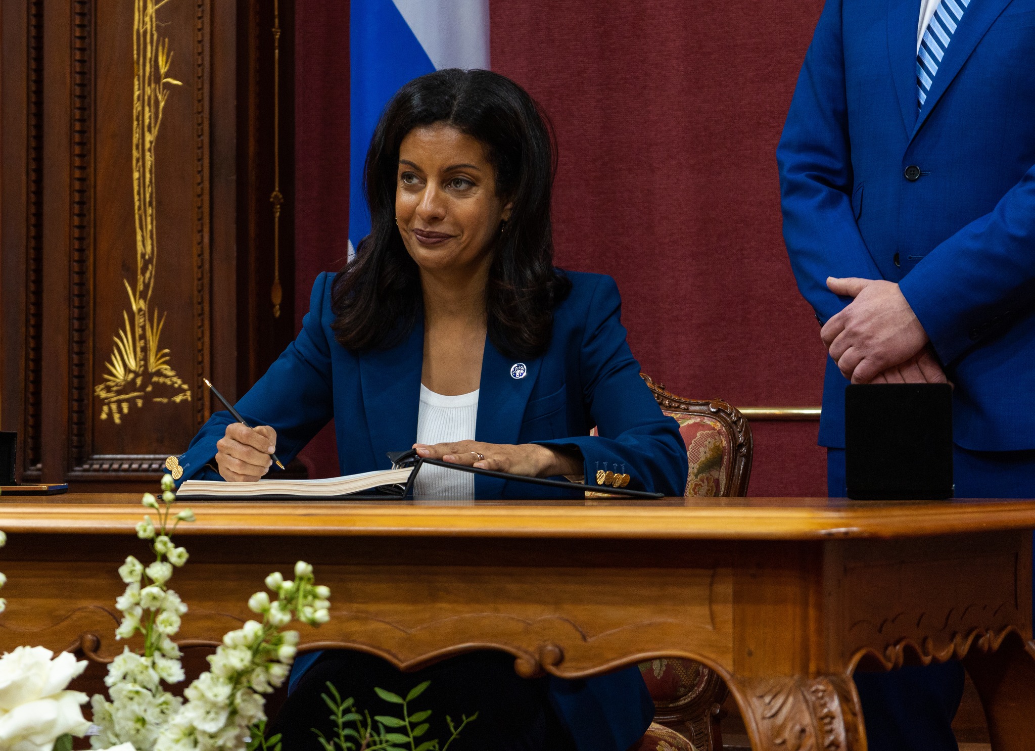 «Dominique Anglade se retire de la vie Politique» - MIROIRINFO