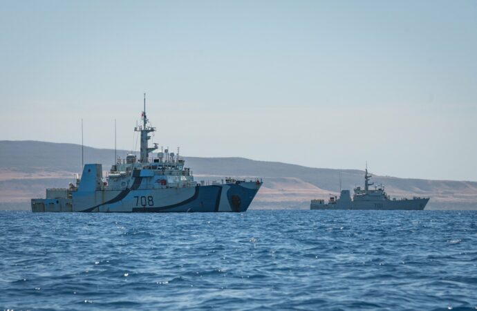 Fin de mission pour les deux navires canadiens dans les eaux haïtiennes ...